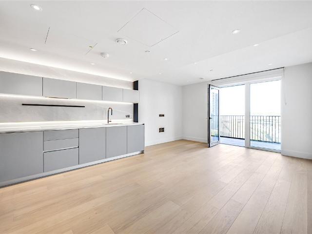 Reflection Apartments, Cascade Way, London W12, 1 bed flat to rent, £2,750 pcm | PrimeLocation