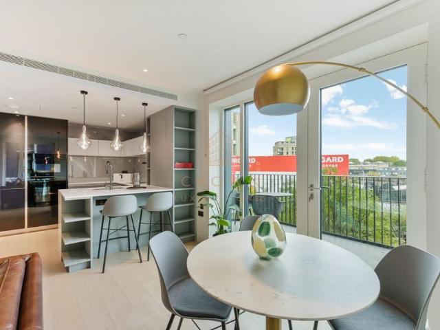 Reflection Apartments, White City Living