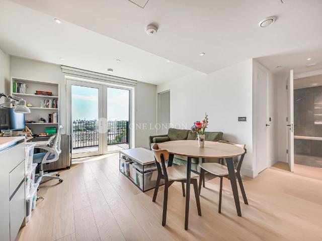 Reflection Apartments, White City Living, London W12, 1 bed flat to rent, £2,900 pcm | PrimeLocation