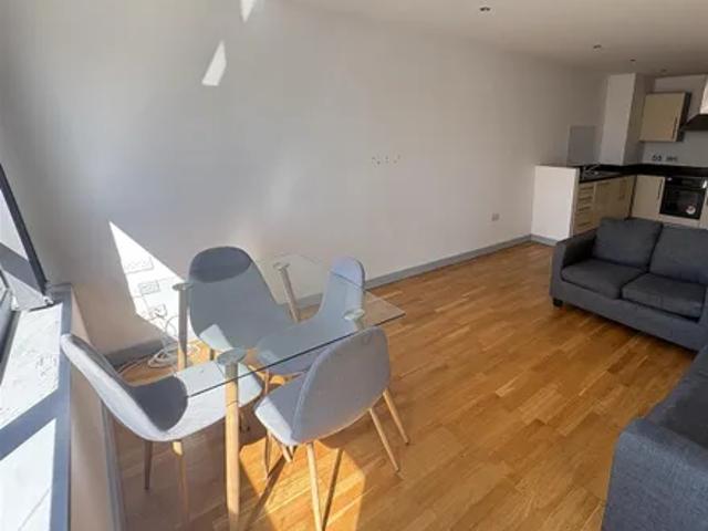 Reflexion Lounge, 252 The Quays, Eccles, M50 3SD, United Kingdom | 2 bed apartment for rent #166110716 | Rentberry