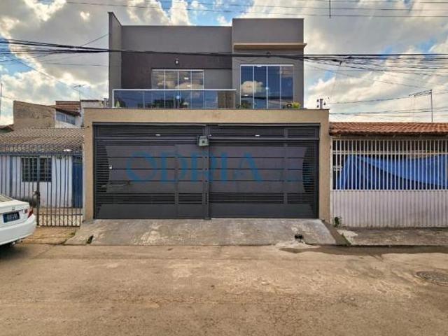 Reforma recente SOBRADO ALTO PADRÃO NA SAMAMBAIA NORTE QR 402