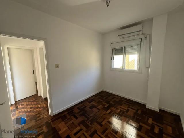 Reformado! Apartamento de 2 quartos no centro de Porto Alegre