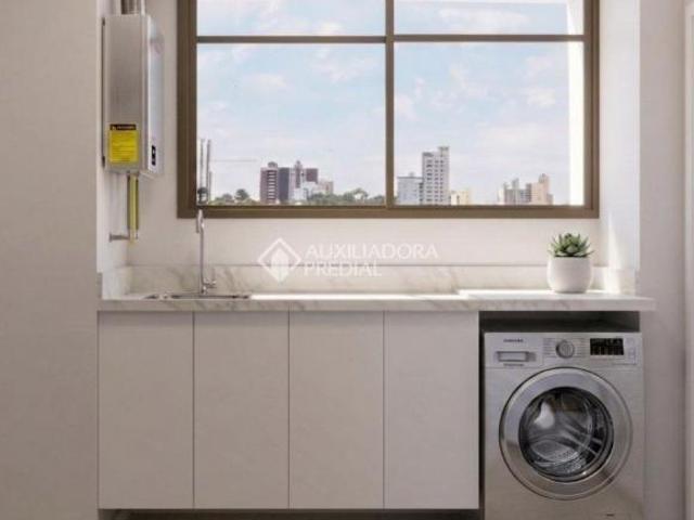 Reformado apartamento no Menino Deus