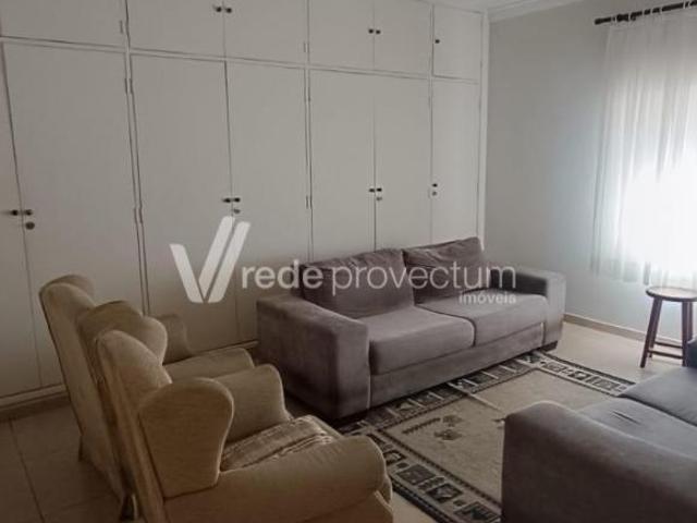 Reformado e Amplo com 3 Quartos