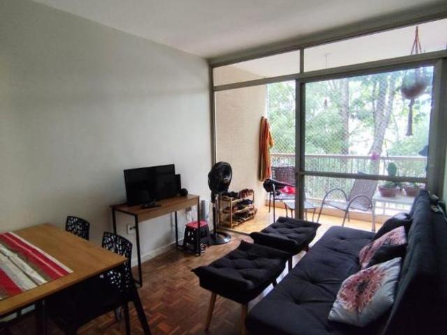 REFORMADO, SALA COM VARANDA, ARMÁRIOS PLANEJAS, ÓTIMA LOCALIZÇÃO