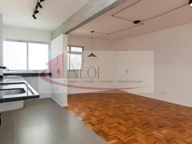 Reformado por Arquiteta esse generoso quarto e sala de 48m² Úteis tirado da escritura é um achado pa