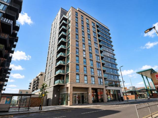 Regal Walk, Bexleyheath DA6, 1 bed flat to rent, £1,500 pcm | PrimeLocation