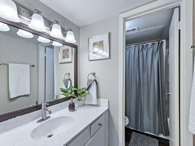 Regal Crossing 2 Bedroom Apartment for Rent at 7575 Chaucer Pl, Dallas, TX 75237