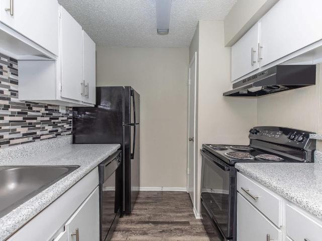 Regal Pointe Apartments 2 Bedroom Apartment for Rent at 6111 Willowbend Blvd, Houston, TX 77096 Greater Fondren Southwest