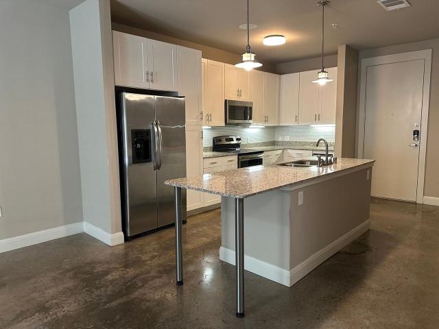 Regalia on Bishop 1 Bedroom Apartment for Rent at 801 801 & 908 N Bishop Ave, Dallas, TX 75208 Kings Highway Conservation District