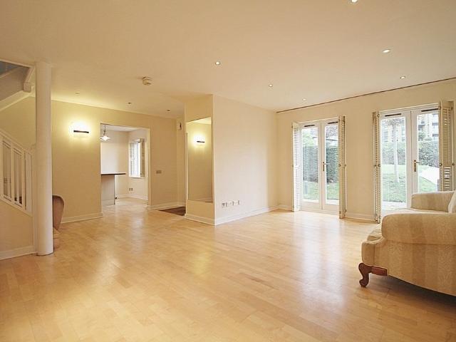 Regatta Point, Brentford, TW8 0EB, Middlesex