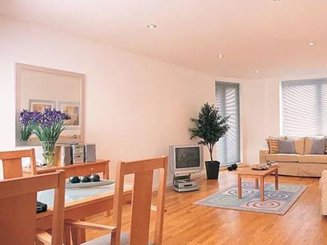 Regatta Point, 1 Manilla Street, London, E14 8JZ, United Kingdom | 2 bed apartment for rent #139544304 | Rentberry