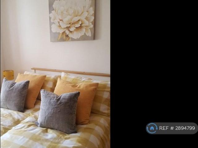 Regency Court, Norwich, NR1 2 bed flat to rent £1,195 pcm £276 pw