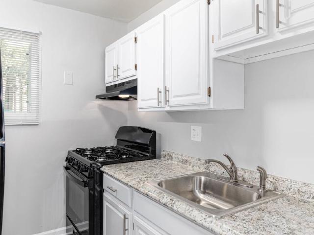 Regency Court Apartments