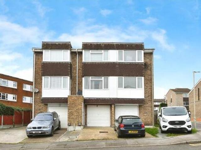 Regency Court, Brentwood, 3 Bedroom Town