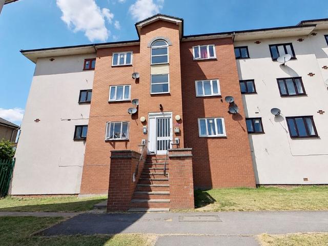 Regency Court, Whetley Lane, Bradford BD8, 3 bed flat to rent, £850 pcm | PrimeLocation