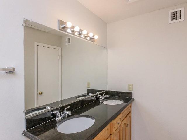 Regency Gardens Apartments 2 Bedroom Apartment for Rent at 5575 Rosebriar Way, Orlando, FL 32822 South Semoran