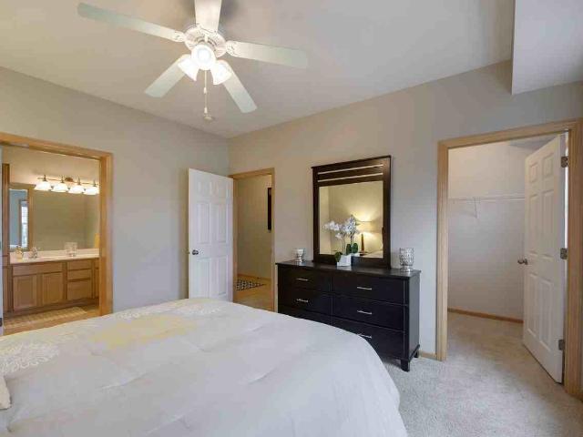 Regency Hill Apartments 2 Bedroom Apartment for Rent at 10751 Retreat Ln, Woodbury, MN 55129
