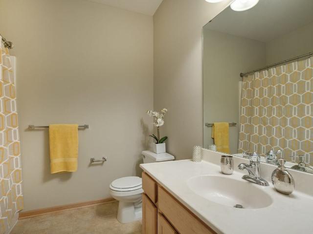 Regency Hill Apartments 2 Bedroom Apartment for Rent at 10751 Retreat Ln, Woodbury, MN 55129