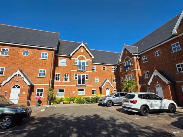 Regency House, Princes Gate, Peterborough PE1, 2 bed flat to rent, £1,000 pcm | PrimeLocation