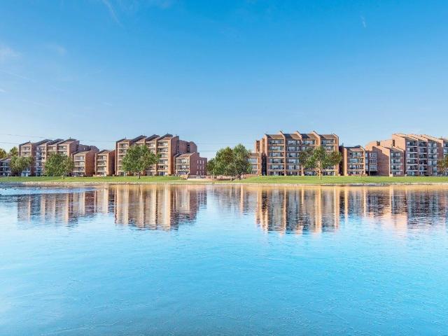 Regency Lakeside Apartment Homes 2 Bedroom Apartment for Rent at 10506 Pacific St, Omaha, NE 68114