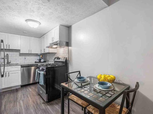 Regency Park Apartments 2 Bedroom Apartment for Rent at 3200 South Desert Drive, East Point, GA 30344