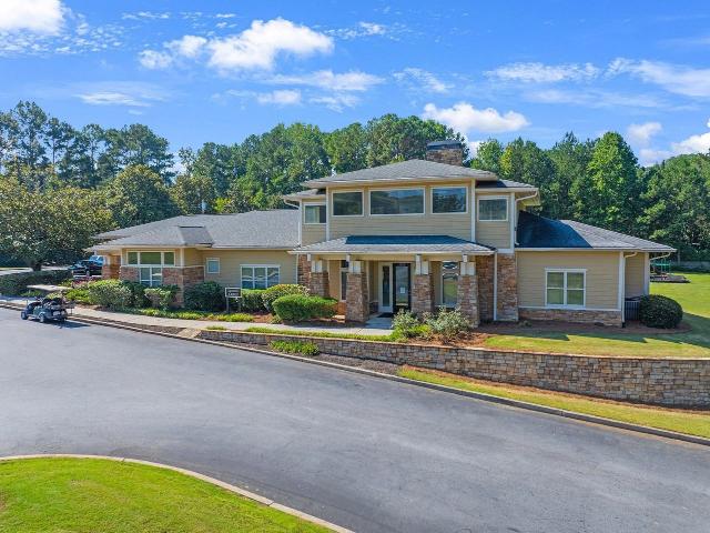 Regency Park Apartments 3 Bedroom Apartment for Rent at 3200 Desert Dr, East Point, GA 30344
