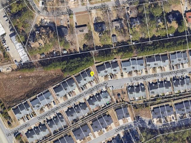 Regency Park Dr