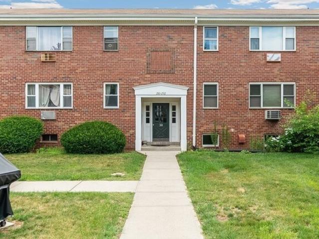 Regency Park Dr Unit,agawam, Condo For Sale