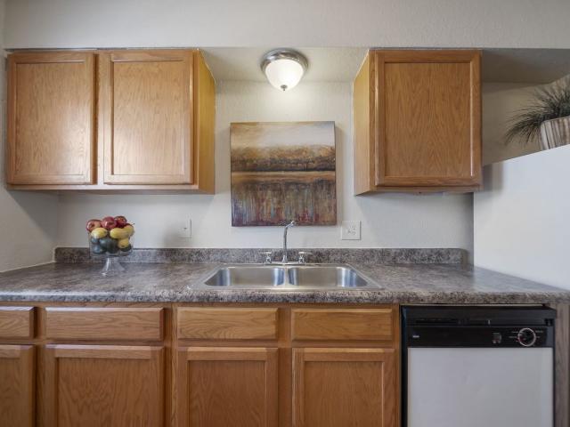 Regency Point Luxury Apartments 2 Bedroom Apartment for Rent at 5477 E 71st St, Tulsa, OK 74136