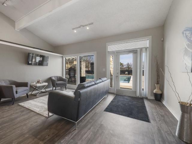 Regency Point Luxury Apartments 3 Bedroom Apartment for Rent at 5477 E 71st St, Tulsa, OK 74136