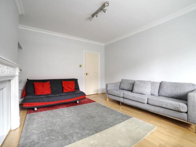 Regency Street, Gladstone Court, SW1P 2 bed flat to rent £3,200 pcm £738 pw