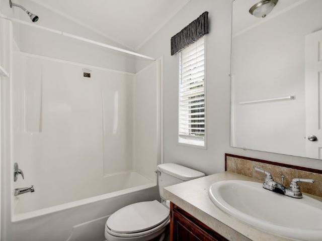 Regency Village 5 Bedroom Apartment for Rent at 8259 Montgomery Oak, San Antonio, TX 78239