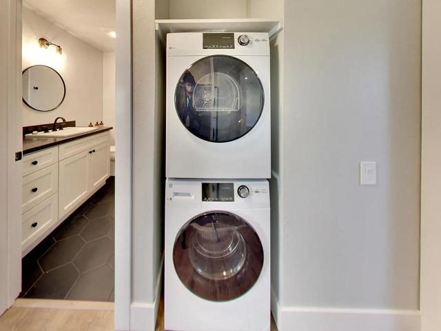 REGENT 140, LLC 1 Bedroom Apartment for Rent at 2425 Macarthur Blvd, Oakland, CA 94602 Dimond