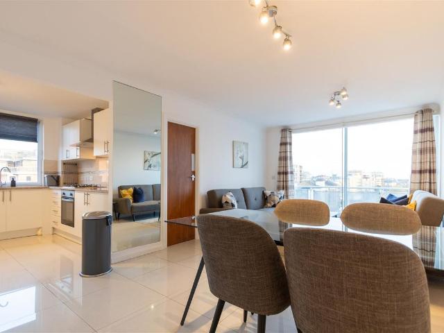Regent Court, Northbank, St John's Wood NW8, 3 bed flat to rent, £3,683 pcm | PrimeLocation