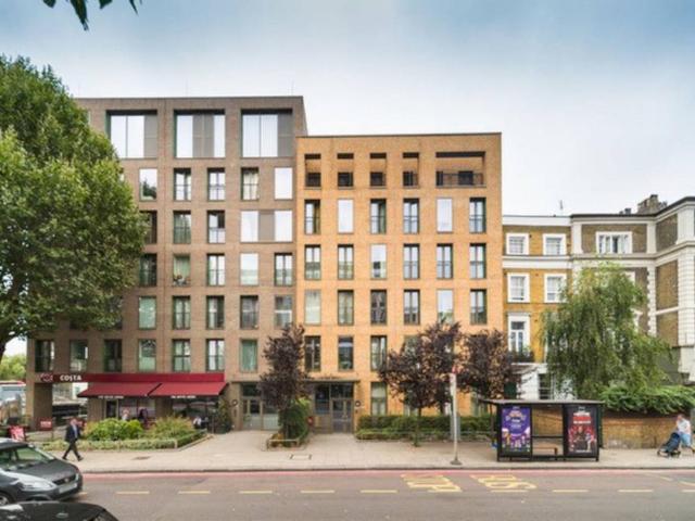 Regent Canalside, Camden, London, NW1 3 bed flat to rent £7,583 pcm £1,750 pw
