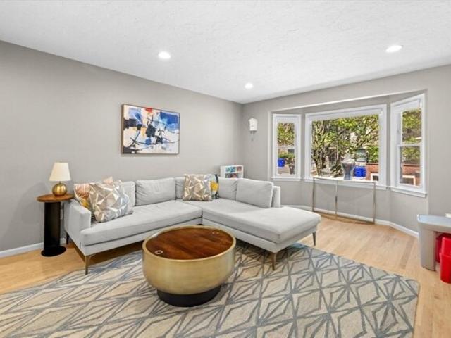 Regent Cir Unit,brookline, Condo For Sale