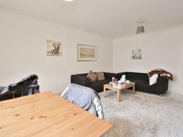 Regent House, Windsor Way, Hammersmith, London, W14