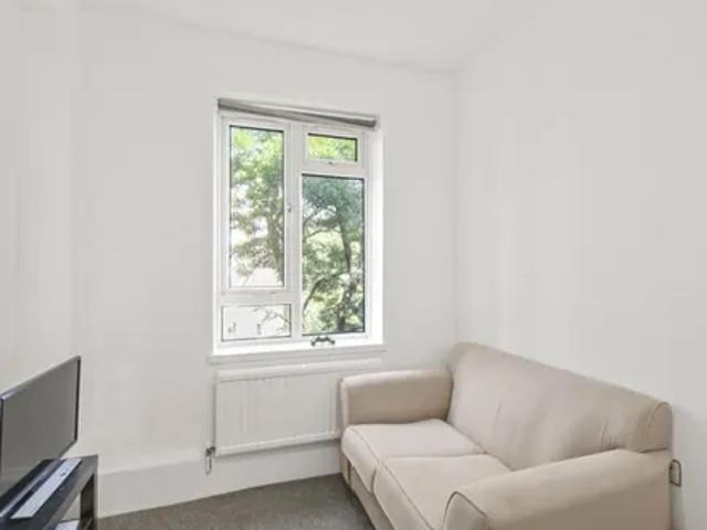 Regent High School, Chalton Street, London, NW1 1RX, United Kingdom | 4 bed apartment for rent #166494980 | Rentberry