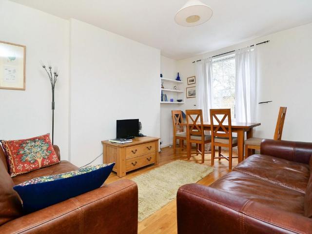 Regent Square, Bloomsbury, London WC1H, 1 bed flat to rent, £4,312 pcm | PrimeLocation