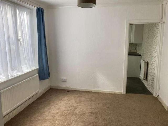 Regent Street, Barry, CF62