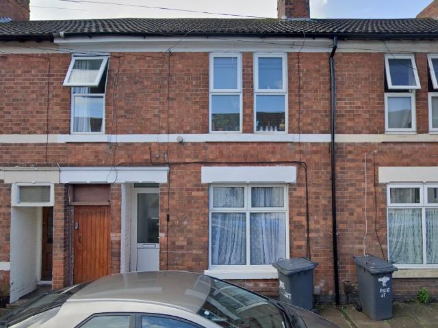 Regent Street, Kettering NN16, 4 bed terraced house to rent, £1,250 pcm | PrimeLocation