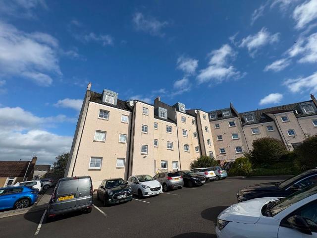 Regent Street, Kincardine, Fife FK10, 2 bed flat to rent, £925 pcm | PrimeLocation