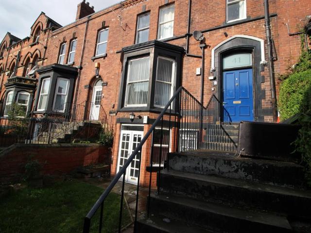 Regent Park Terrace, Leeds LS6 8 bed terraced house to rent £4,680 pcm £1,080 pw