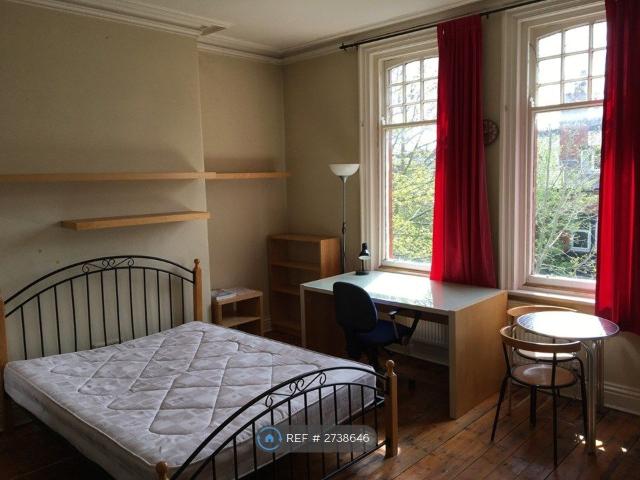 Regent Park Terrace, Leeds LS6, Studio to rent, £840 pcm | PrimeLocation