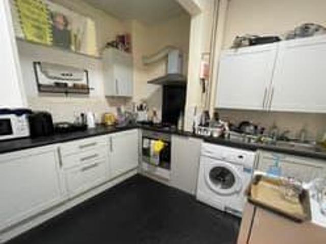 Regent Park Avenue, Leeds, 6 Bedroom Terraced