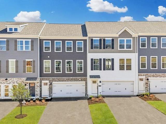 REGENT Plan Legacy Townhomes Community