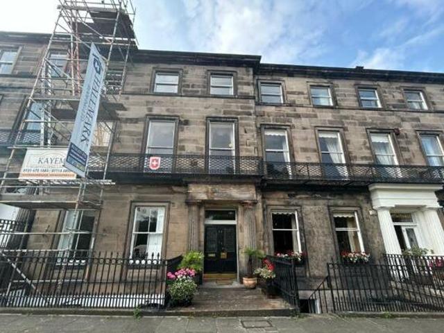 Regent Terrace, New Town, 3 Bedroom Flat