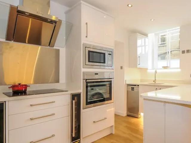 Regent's Canal Towpath, Primrose Hill, London, NW8 7PP, United Kingdom | 2 bed apartment for rent #165383772 | Rentberry