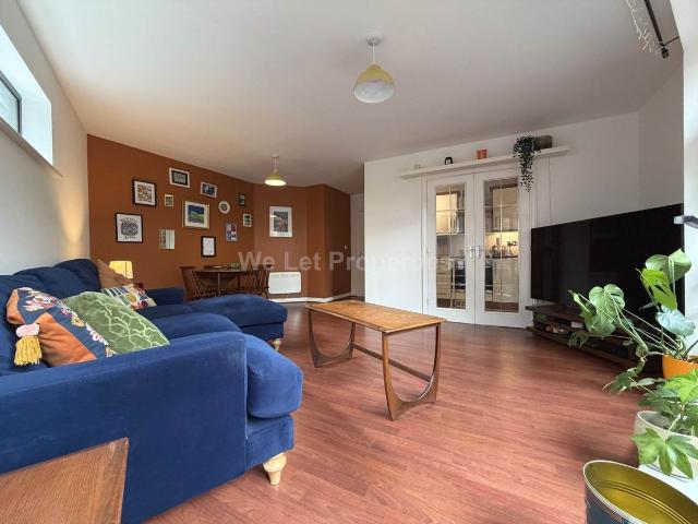 Regents Court, Chorlton M16, 2 bed flat to rent, £1,350 pcm | PrimeLocation